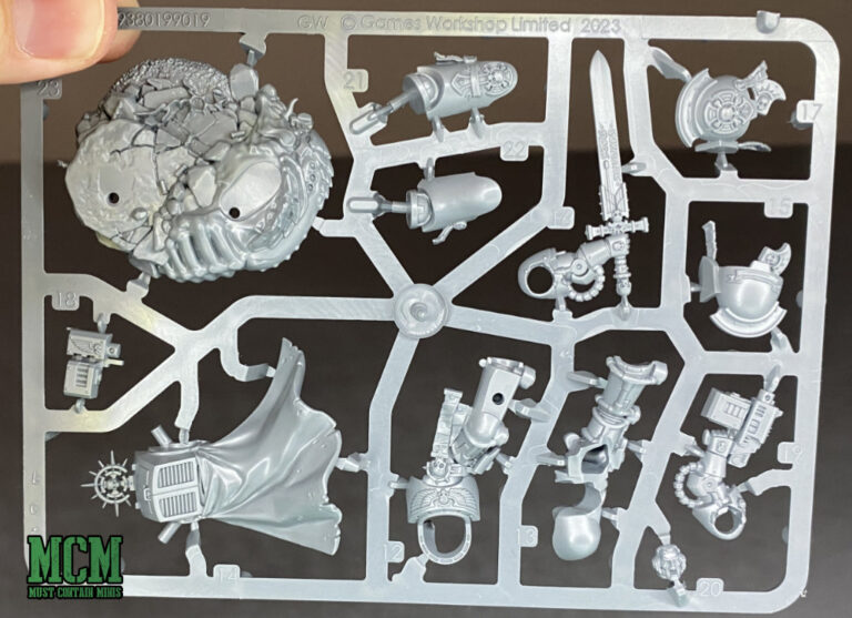 The Terminator Captain - Warhammer 40K - Must Contain Minis